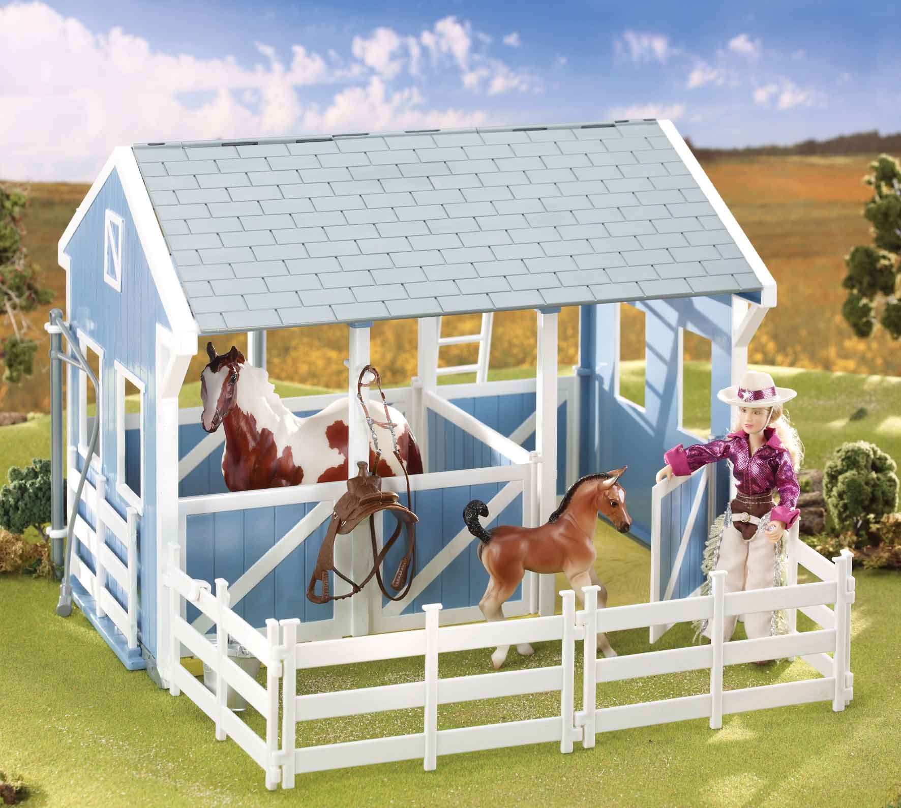 Plano De Un Pequeño Establo Para Caballos